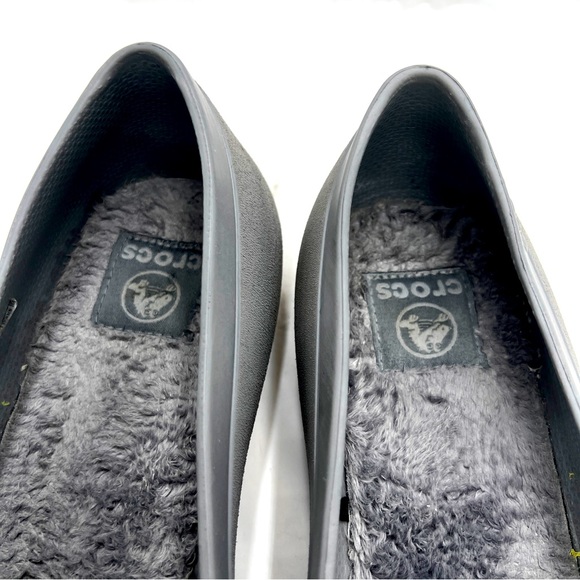 CROCS | Shoes | Crocs Mammoth Slipon Faux Fur Lined Flats Womens Gray ...